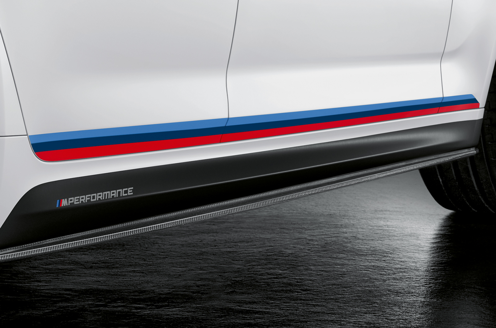 M PERFORMANCE STICKER.